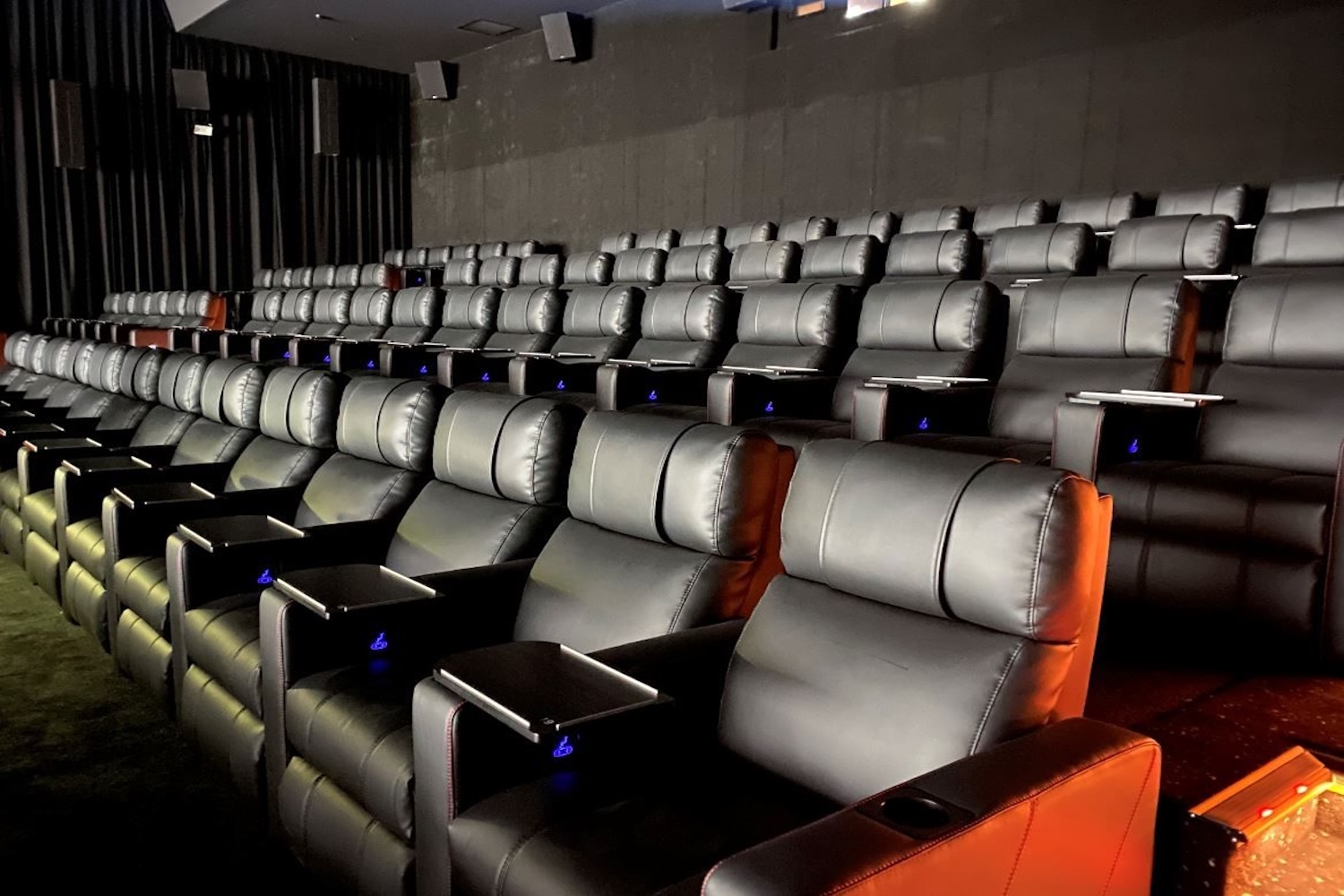 Reading Cinemas Burwood | Cheap Movie Tickets at Cinema Benefit | AIA ...